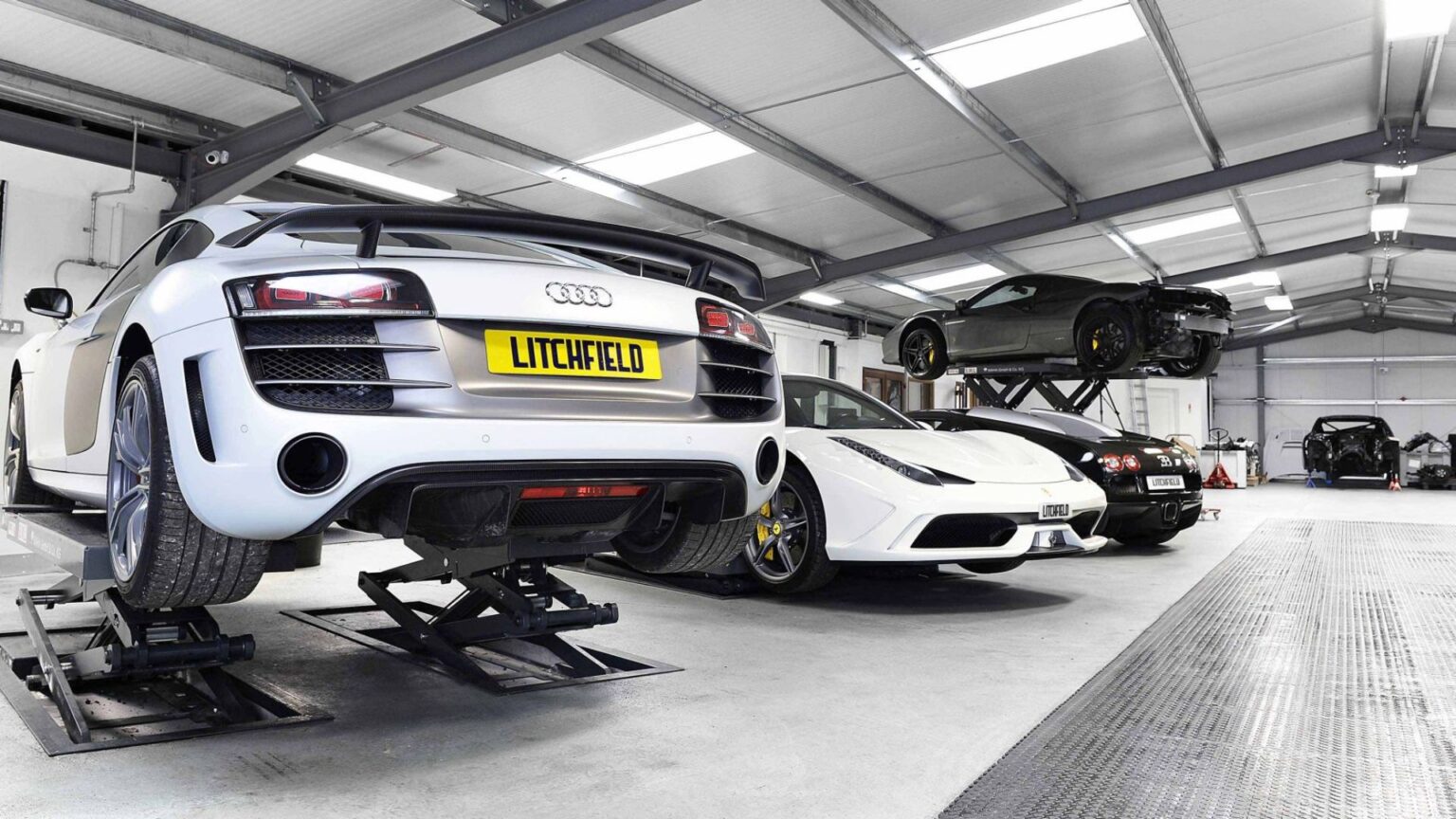 Home Car Repair: Pros & Cons Explained